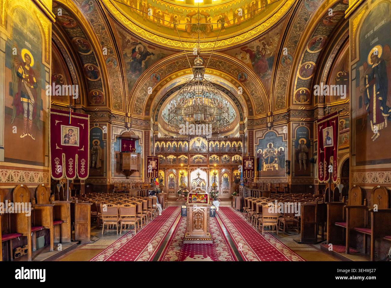 Orthodoxe Kathedrale Medias Innenraum der orthodoxen Kathedrale in ...