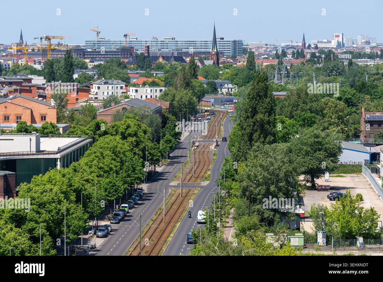 26 May 2026, Berlin: Streetcar tracks of the M21 line divide Köpenicker ...
