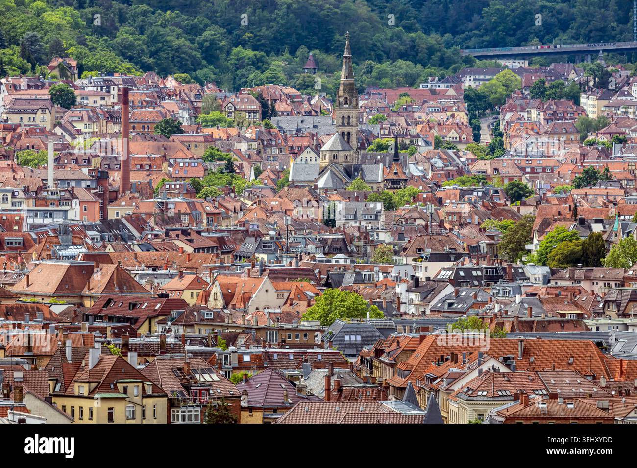Urbane Stadtlandschaft. Häusermeer von Stuttgart-Süd. // 19.05.2026 ...
