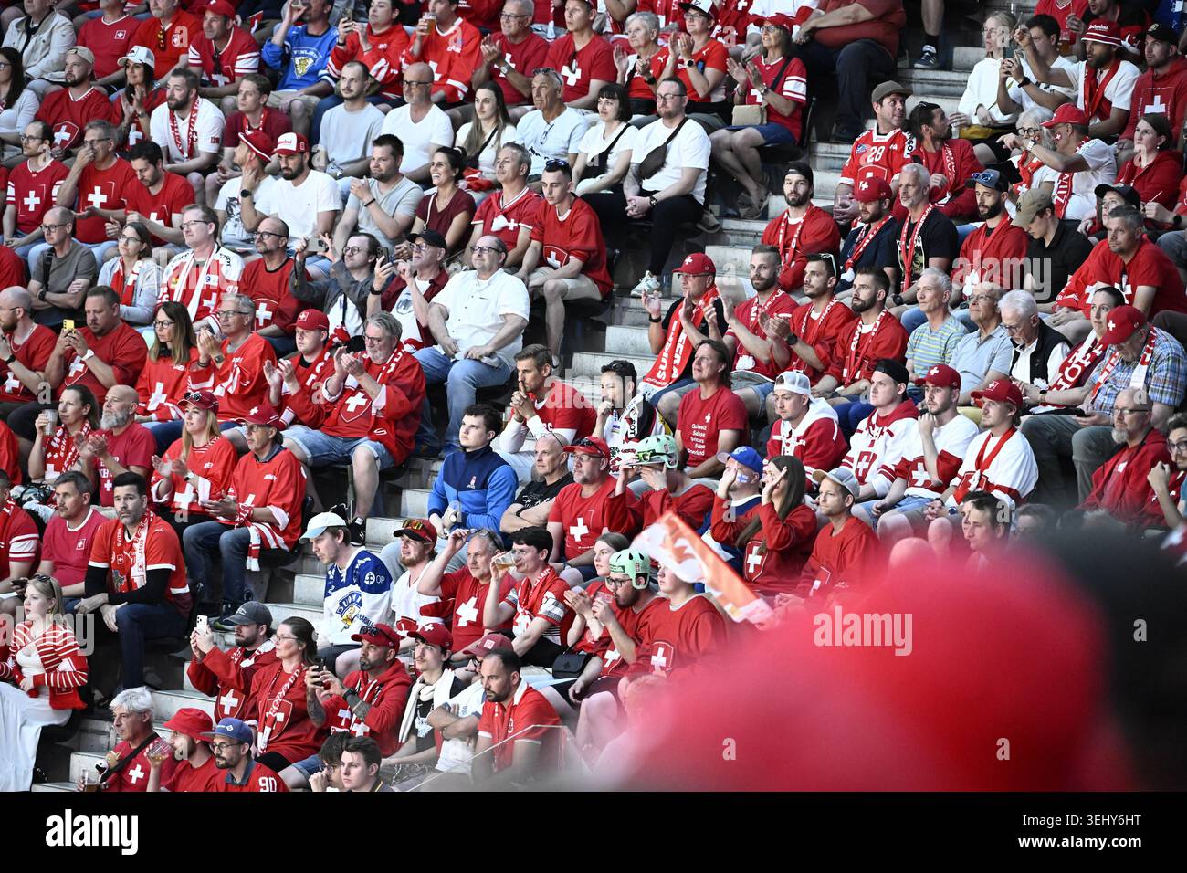 LKS 20260526 Swiss fans cheer ahead the 2026 IIHF Ice Hockey World ...