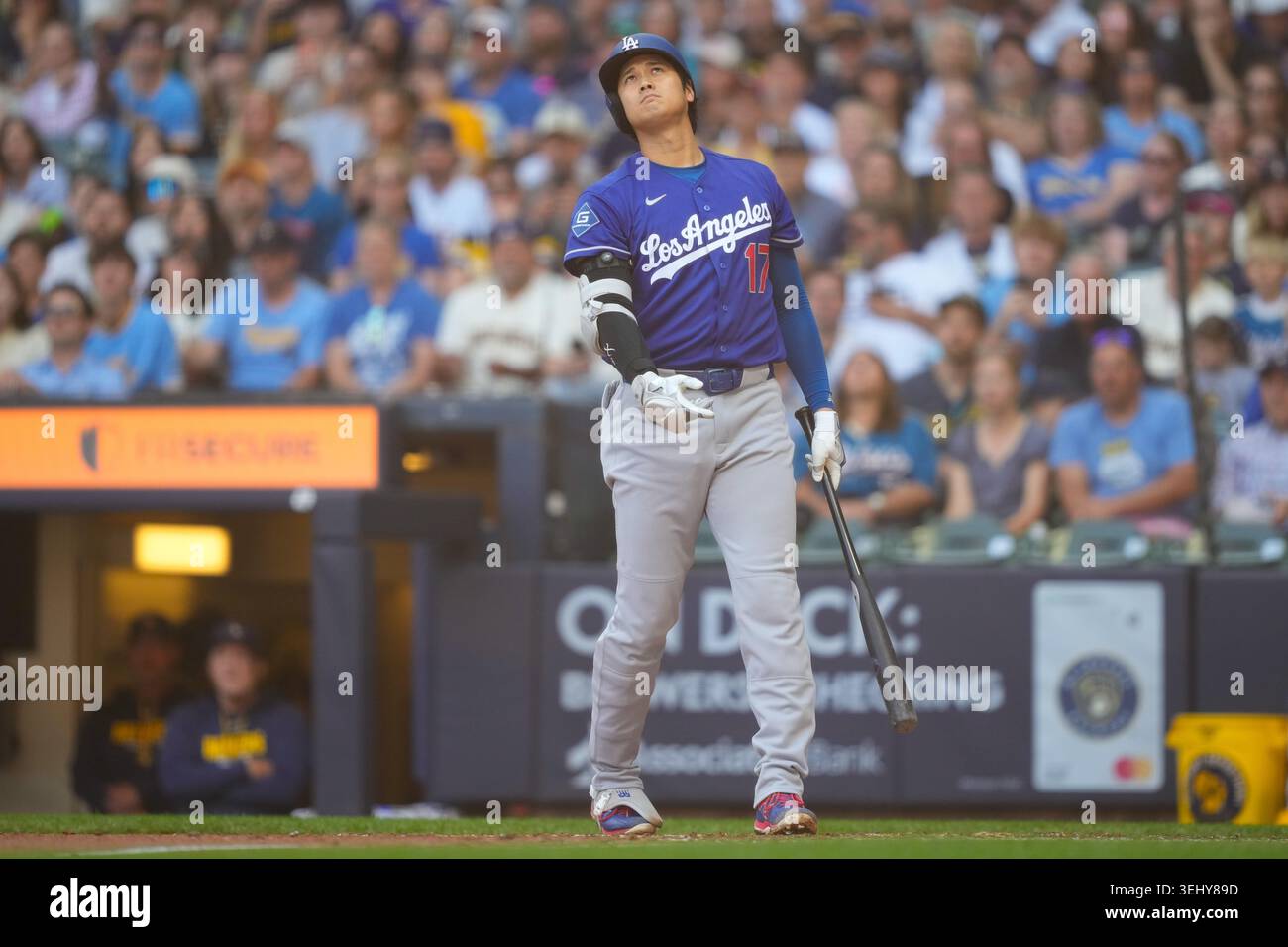 Los Angeles Dodgers' Shohei Ohtani at bat during the fourth inning of a ...
