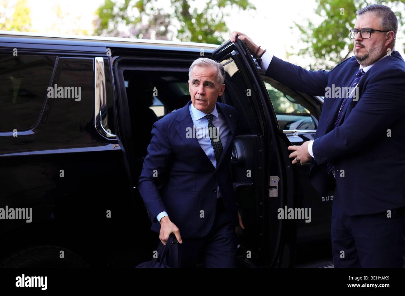 Le premier ministre Mark Carney arrive sur la Colline du Parlement à ...