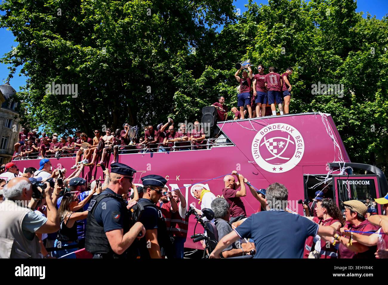 Team of UBB during the team's Union Bordeaux Begles return on May 24 ...