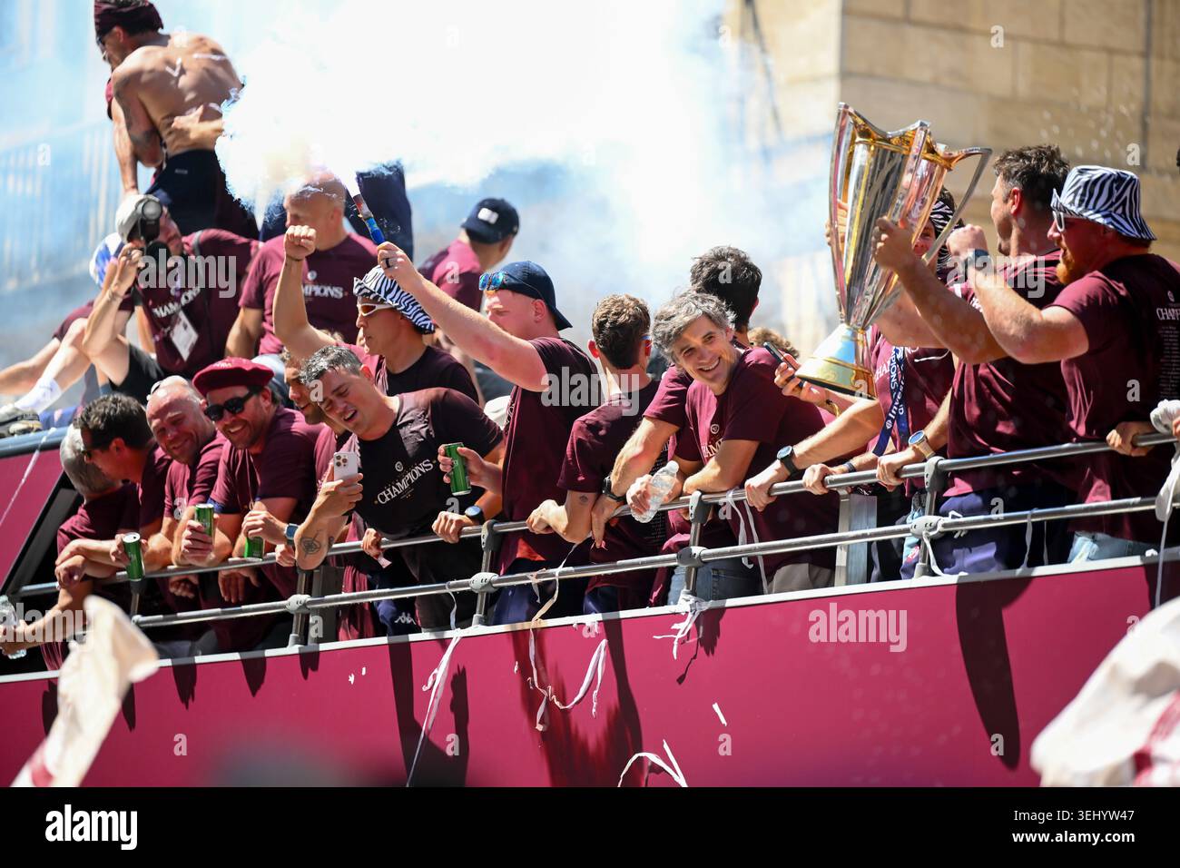 Team of UBB during the team's Union Bordeaux Begles return on May 24 ...