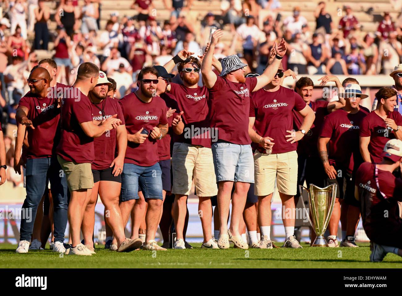 Team of UBB during the team's Union Bordeaux Begles return on May 24 ...
