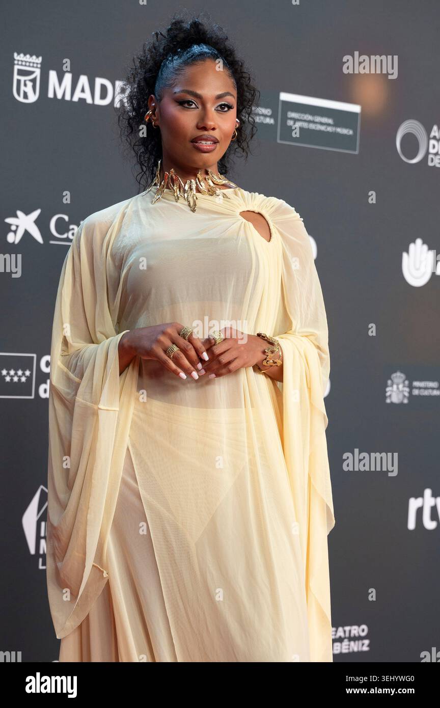 Nia Correia attends the Spanish Music Academy Awards 2026 photocall at ...