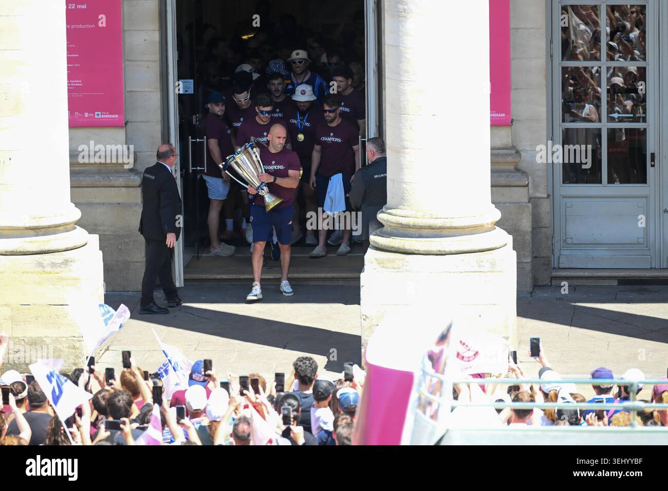 Team of UBB during the team's Union Bordeaux Begles return on May 24 ...