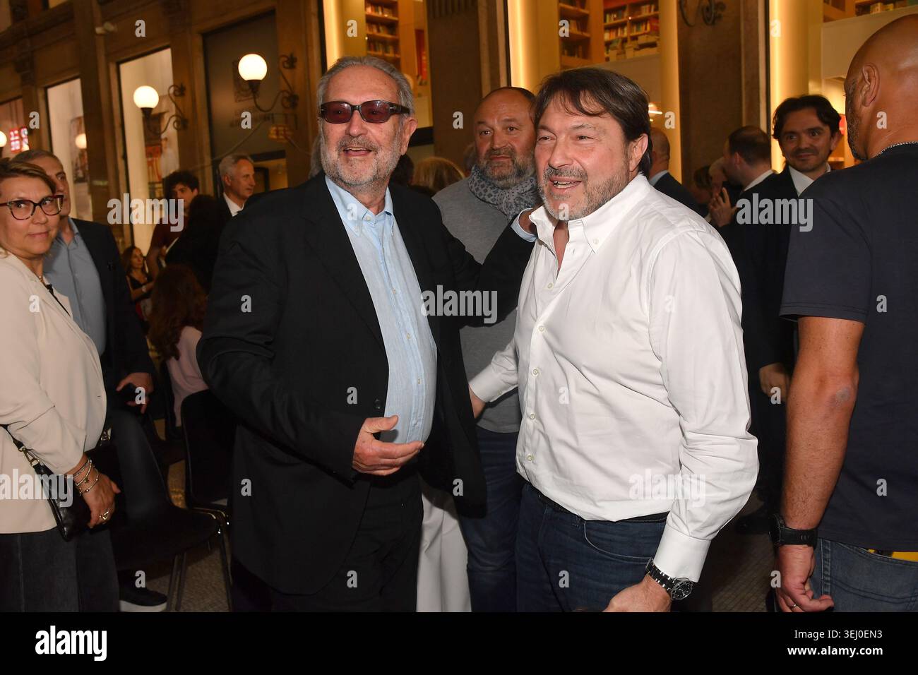 IPA85098404 - Rome , Galleria Alberto Sordi Libreria Mondadori ...