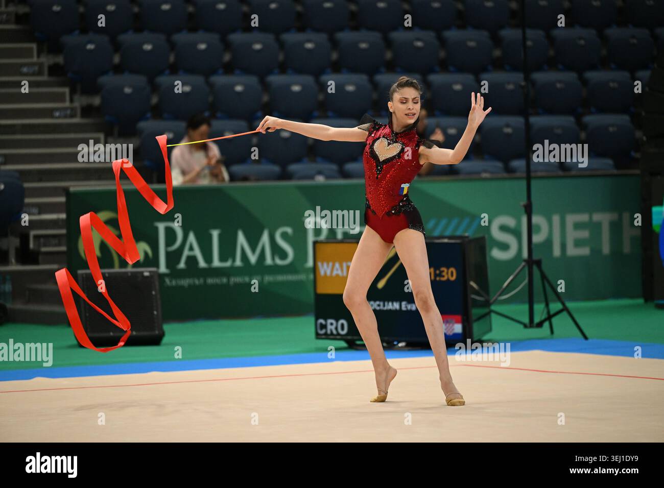 IPA85103914 - CORDUNEANU Elisabeta Elena (ROU) during European ...