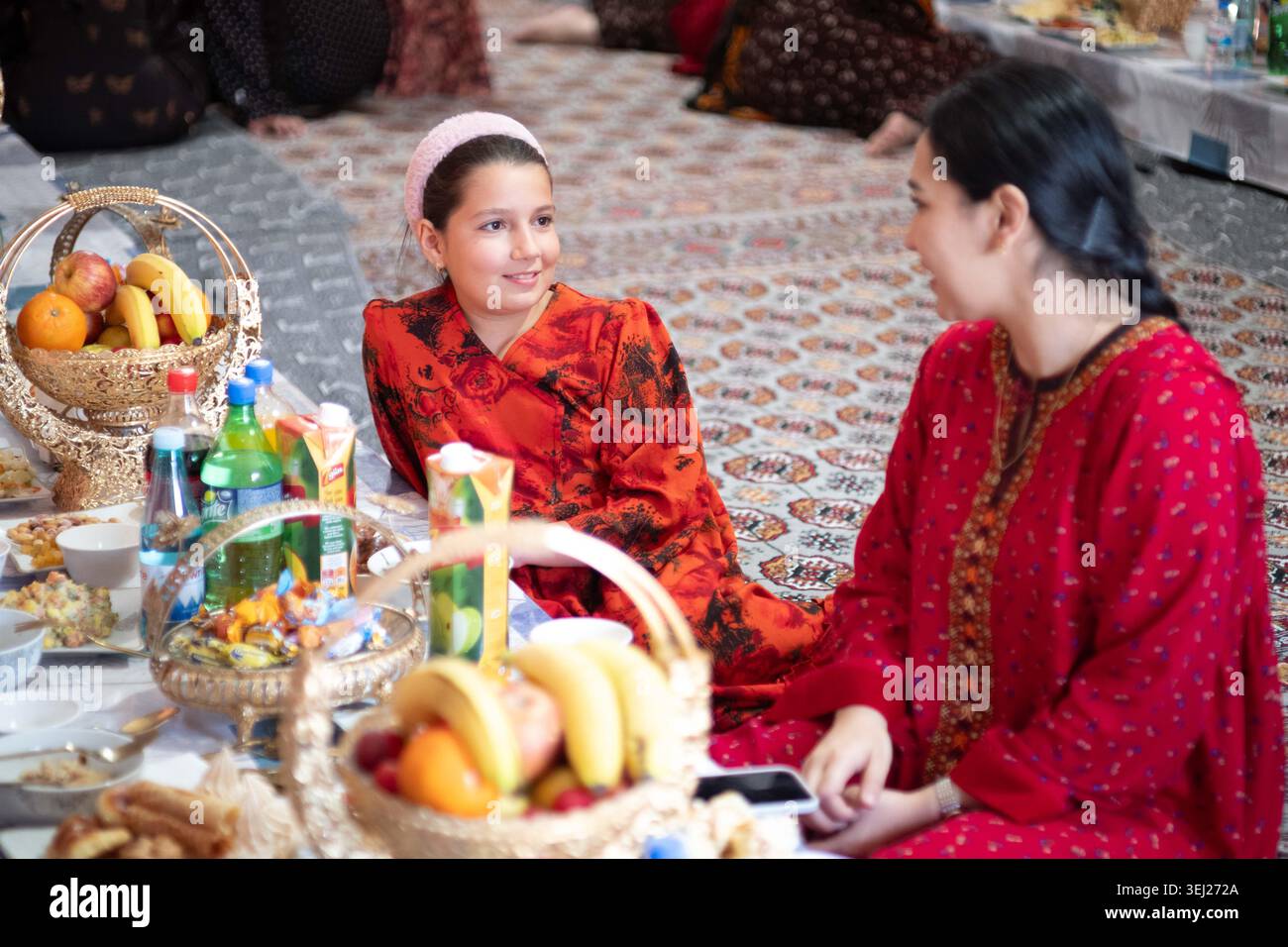 (260527) -- ASHGABAT, May 27, 2026 (Xinhua) -- People celebrate Eid al ...