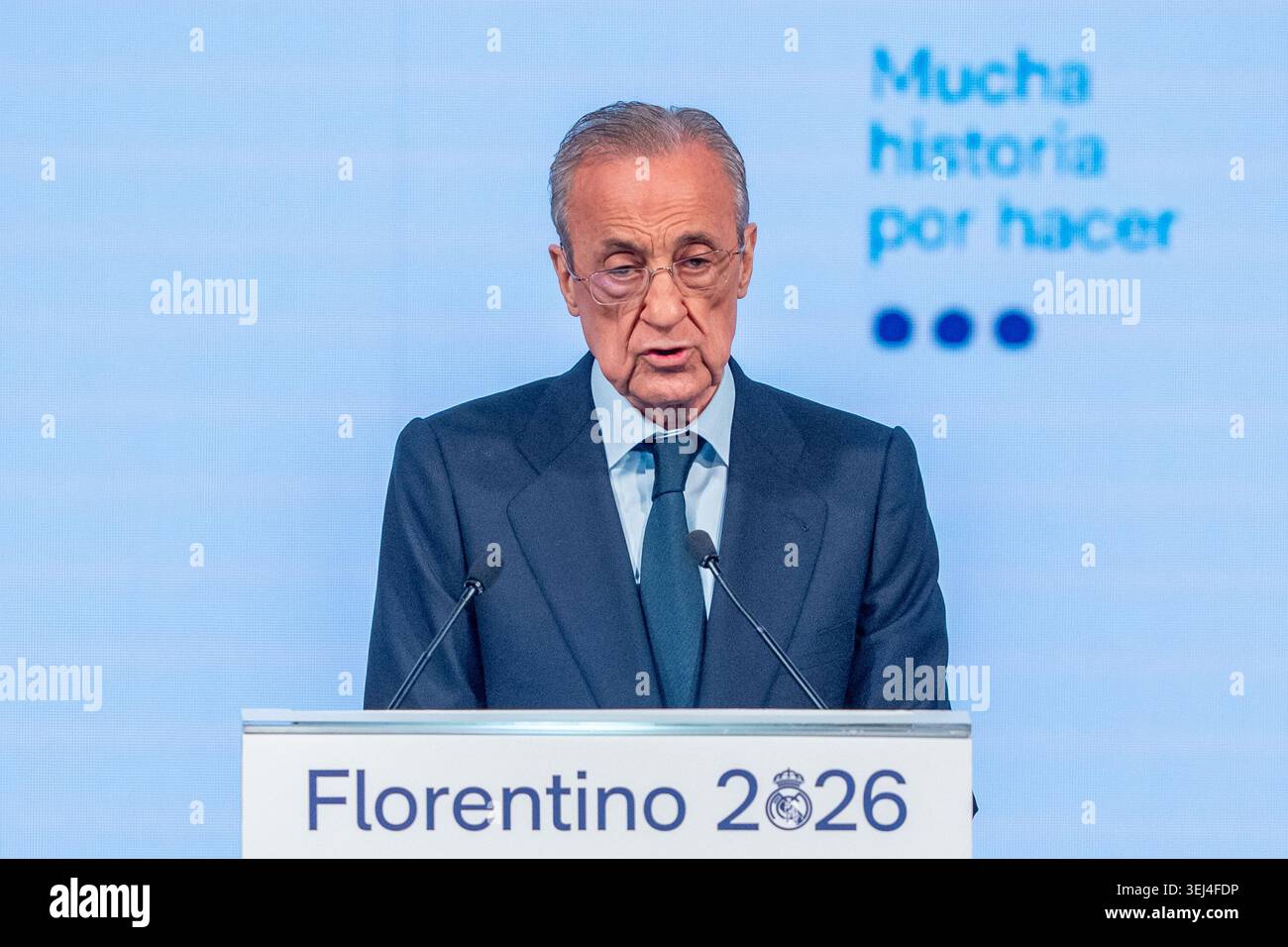Florentino Perez during his presentation of his candidacy for the ...