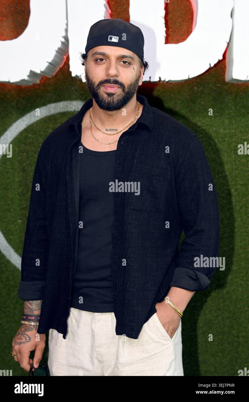 Leonidas Emre Pakkan at the premiere of the Netflix documentary film ...