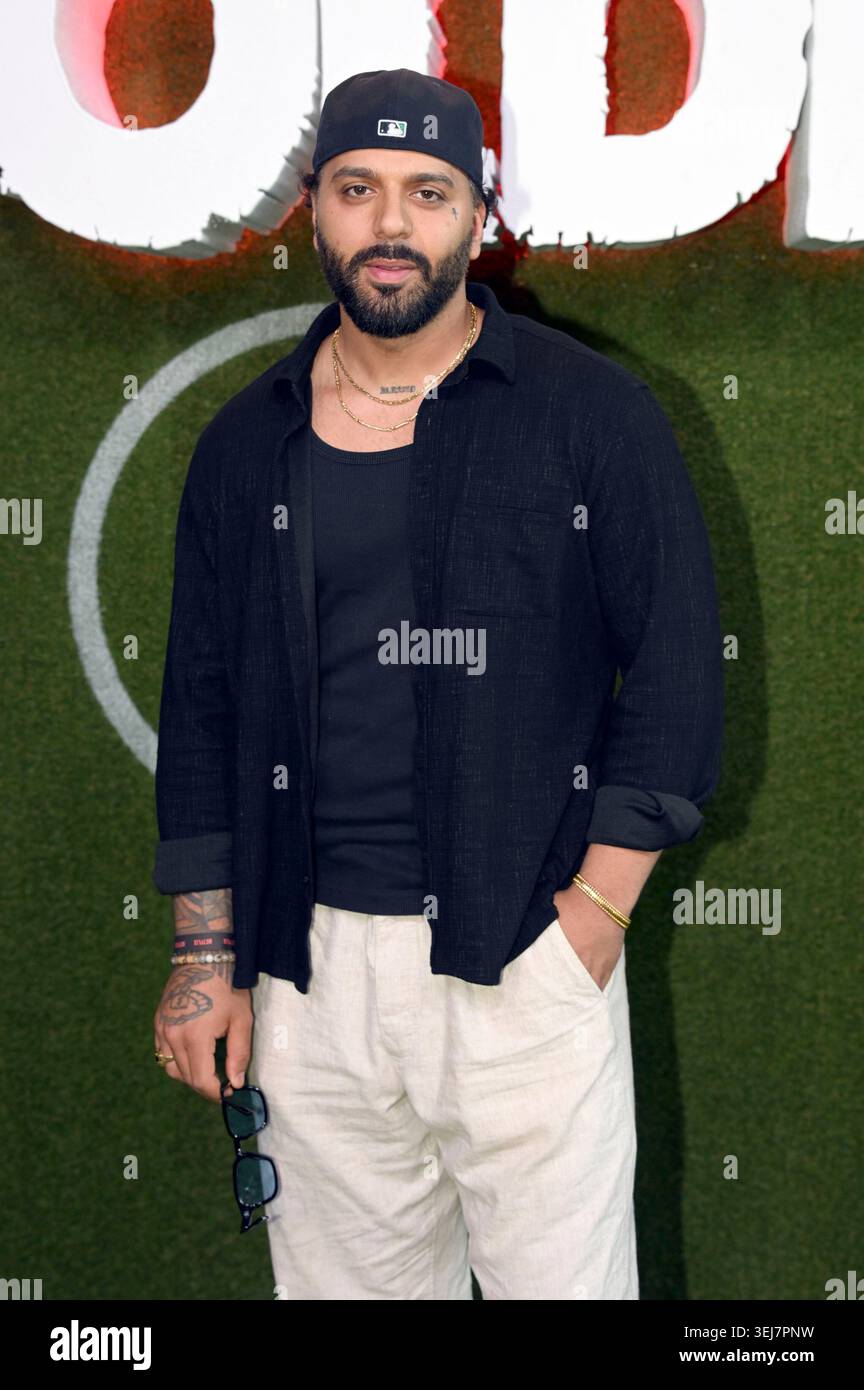 Leonidas Emre Pakkan at the premiere of the Netflix documentary film ...