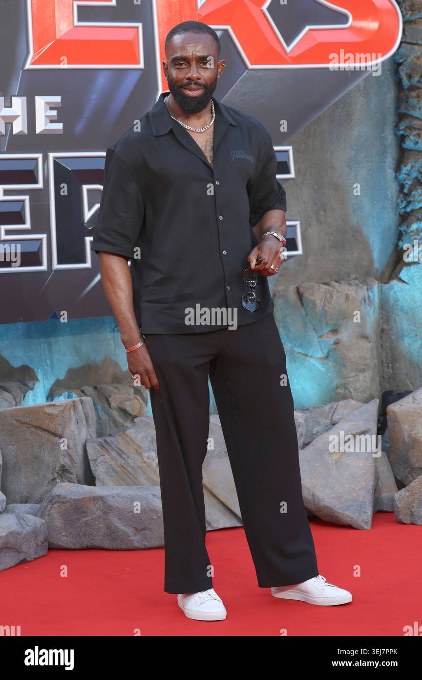Charles Venn at the premiere of the movie 'Masters of the Universe' at ...