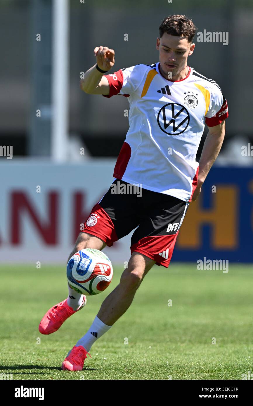 28 May 2026, Bavaria, Herzogenaurach: Soccer: National team, Germany ...