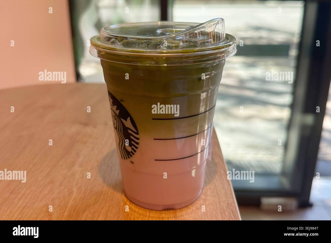 25 May 2026, Berlin: An Iced Ube Vanilla Velvet Matcha Latte in a ...