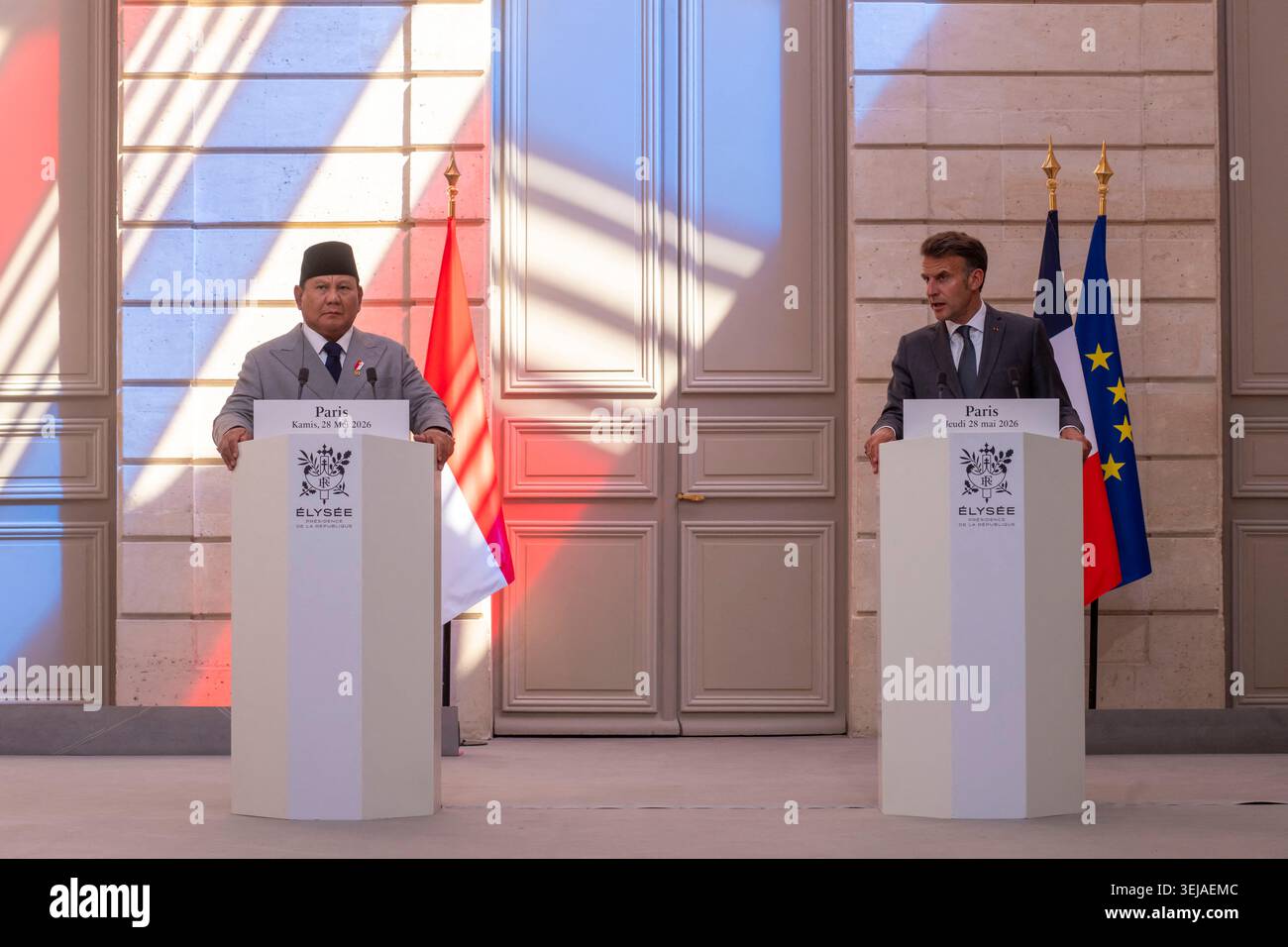 France's President Emmanuel Macron and Indonesia's President Prabowo ...