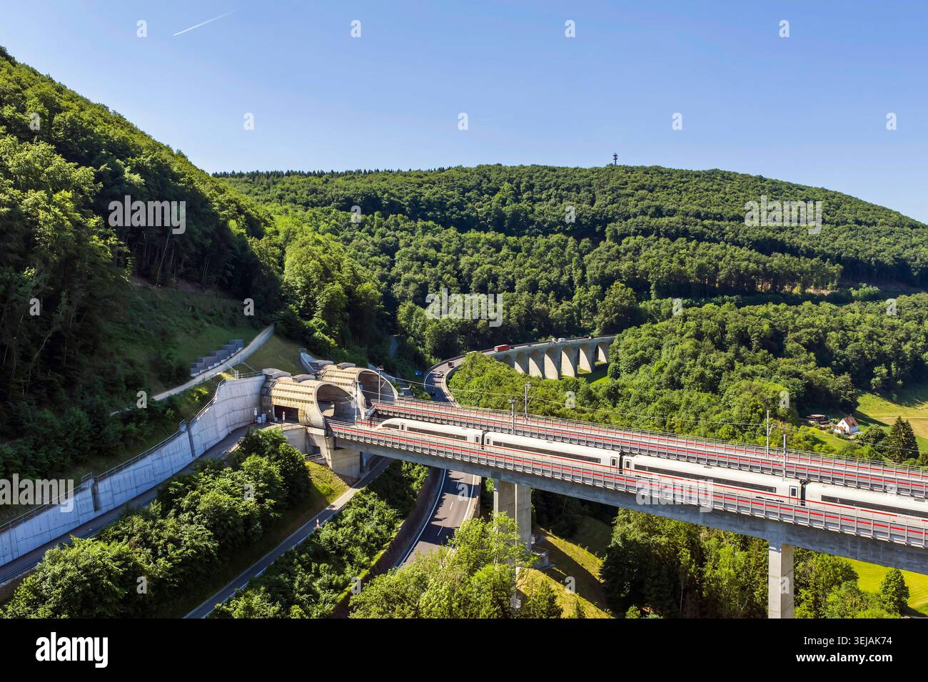 Filstalbrücke bei Mühlhausen an der Hochgeschwindigkeitsstrecke ...