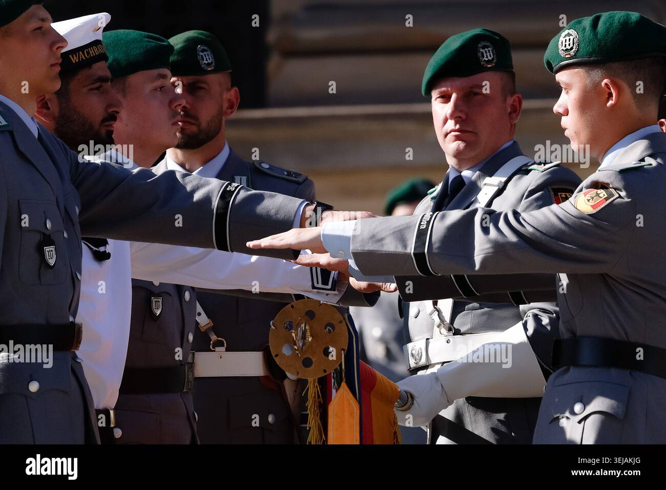 28 May 2026, Berlin: Recruits of the German Armed Forces Guard ...