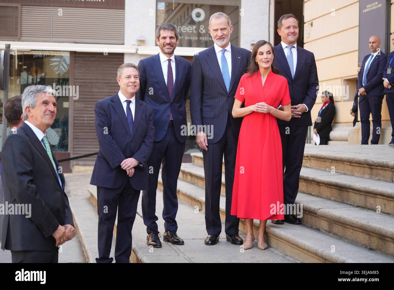 Spanish King Felipe VI and Queen Letizia during the delivery of gold ...