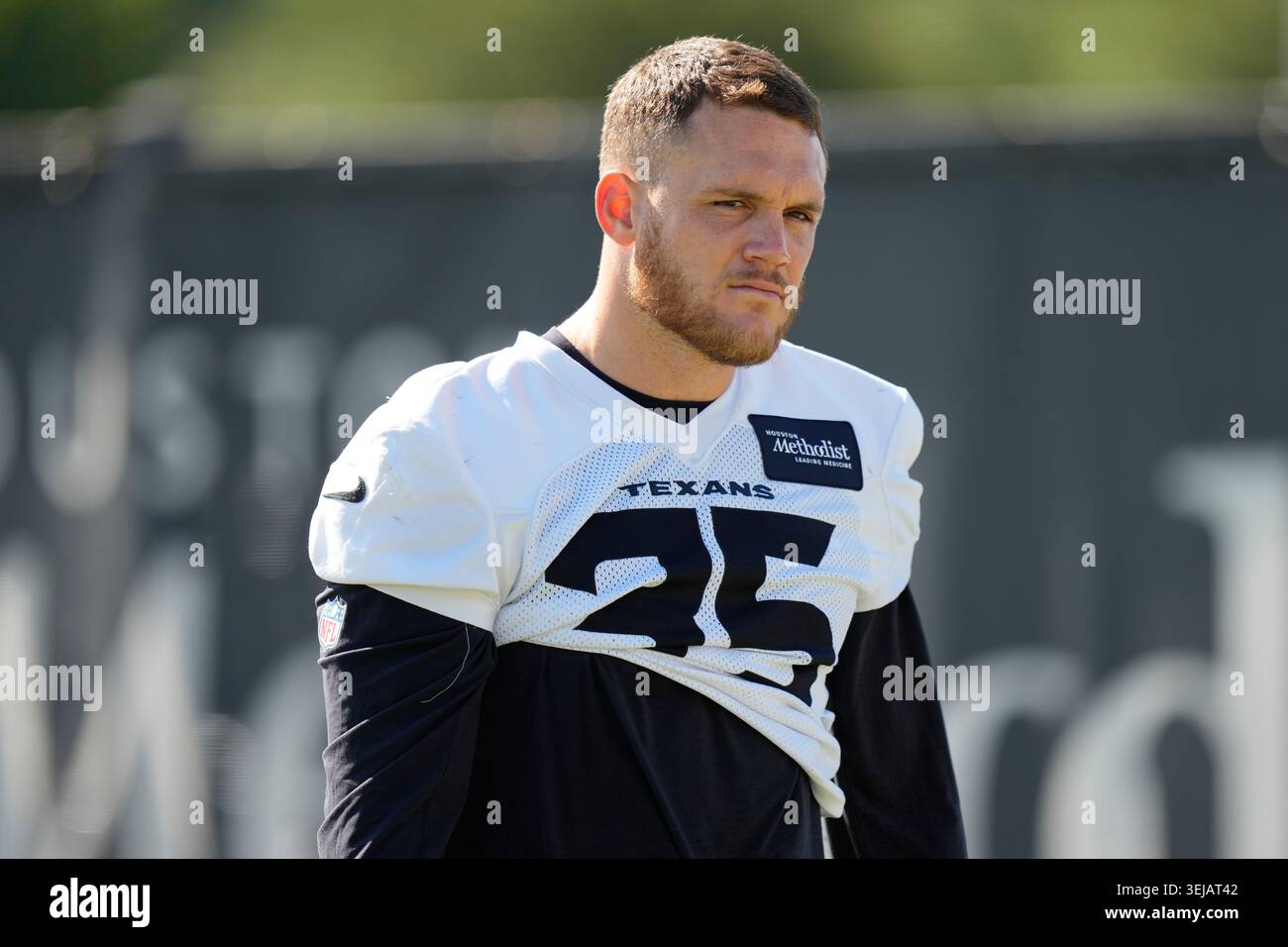 Houston Texans linebacker Jake Hansen arrives for the NFL football team ...