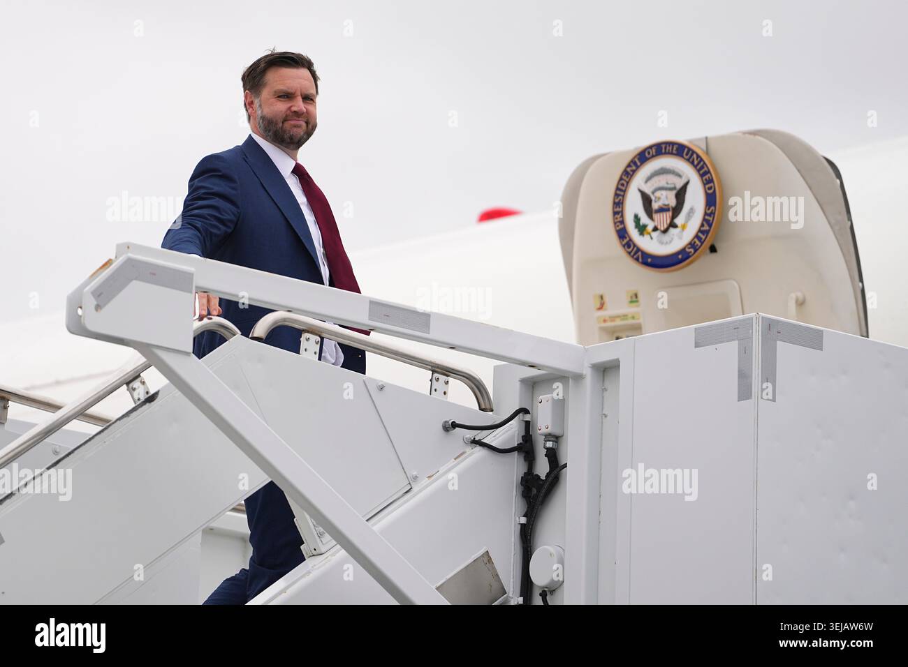 Vice President JD Vance boards Air Force Two at Colorado Springs ...