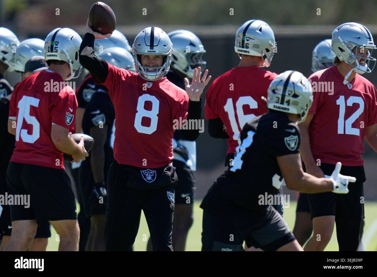 Las Vegas Raiders quarterback Kirk Cousins throws during the NFL ...