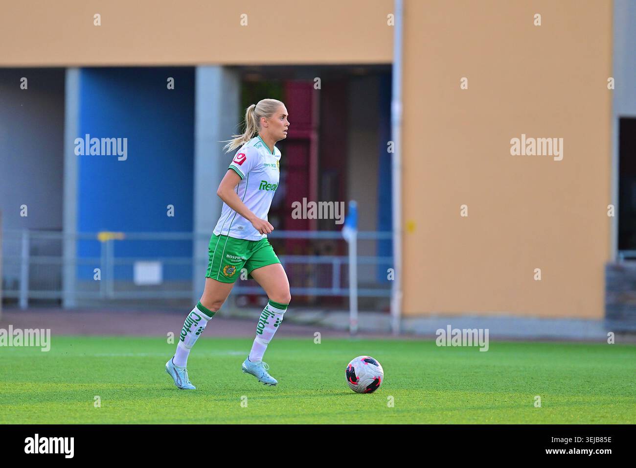 Tunavallen ESKILSTUNA, SWEDEN - MAY 27: Alice Carlsson of Hammarby IF ...