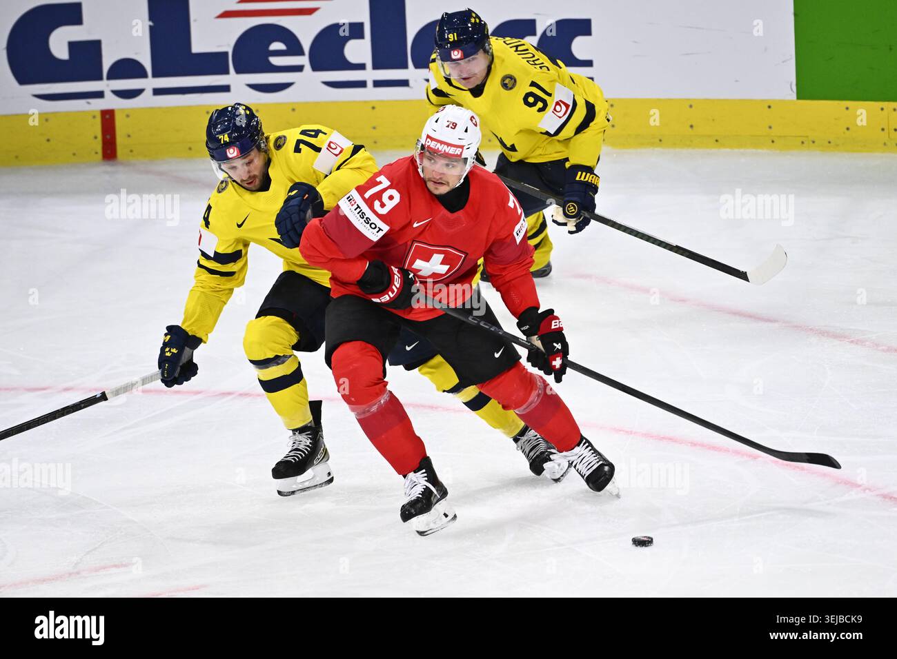 ZÜRICH, SWITZERLAND 20260528Sweden's Rasmus Asplund and Switzerland's ...