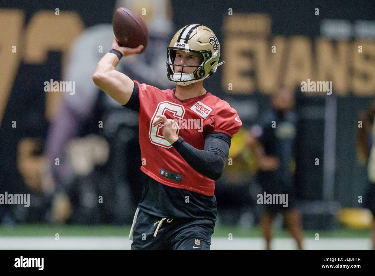 New Orleans Saints quarterback Tyler Shough (6) throws during the NFL ...