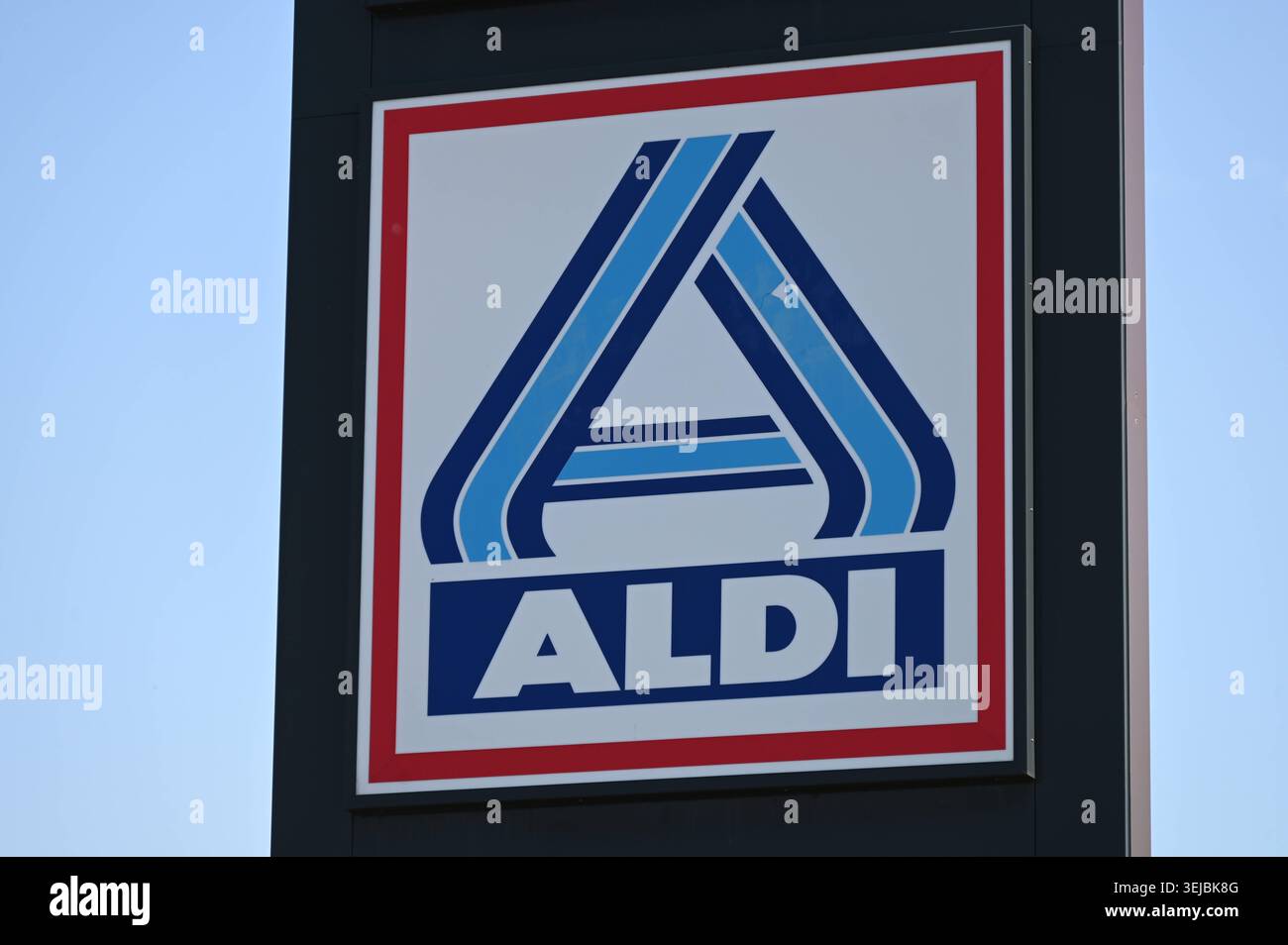 Firmenlogo von ALDI, Aldi Nord, Discounter, Feature, Symbolfoto ...
