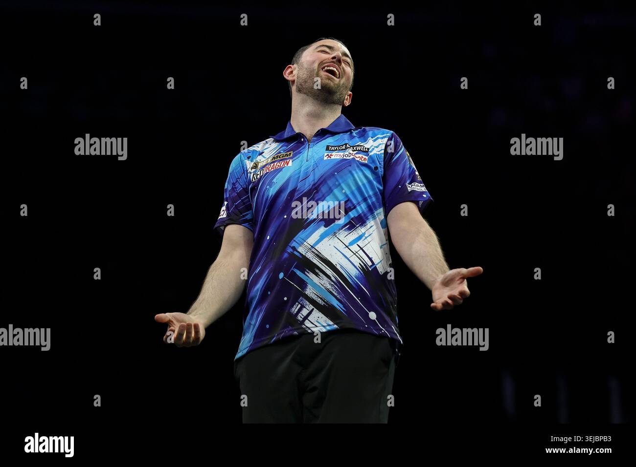 Luke Humphries reacts in his semi-final match against Jonny Clayton ...