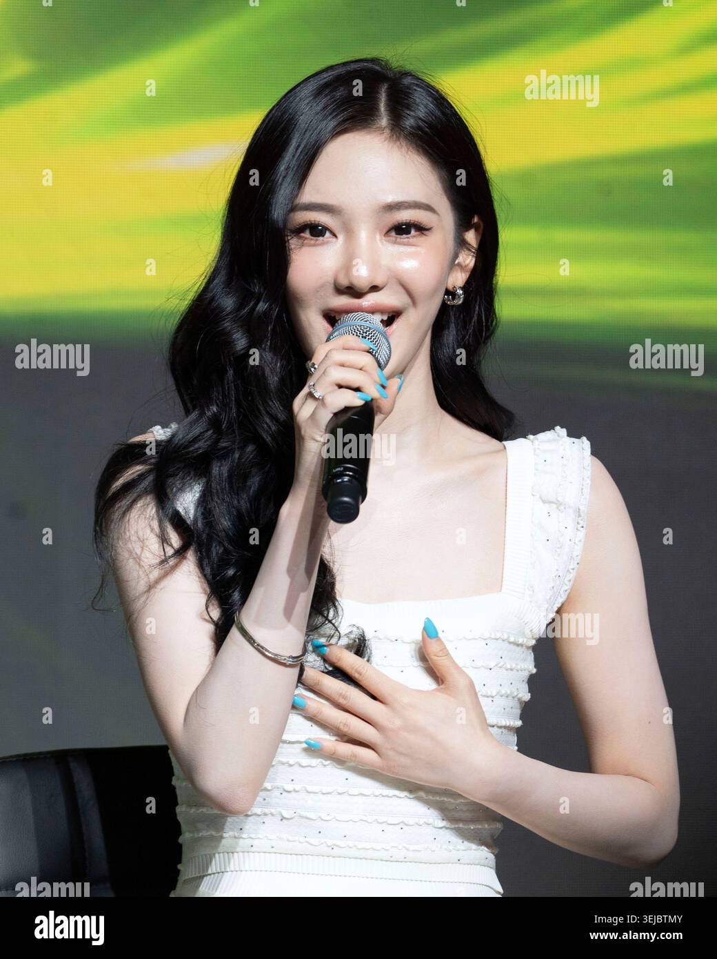 28 May 2026 - Seoul, South Korea : Chinese singer Ningning, members of ...