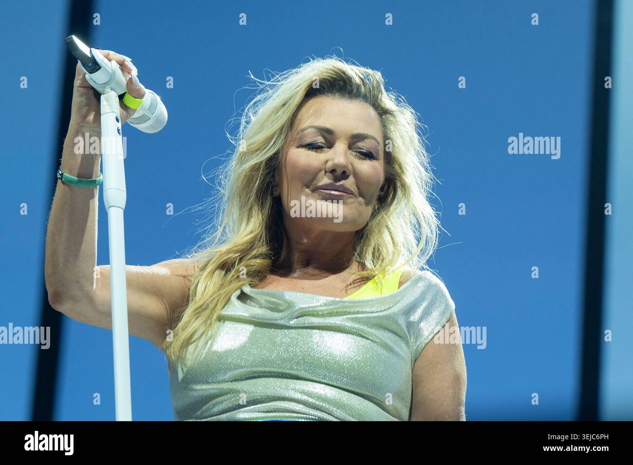 The singer of the group 'La Oreja de Van Gogh', Amaia Montero, during a ...