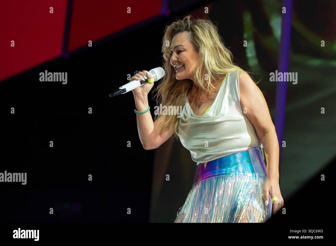 The singer of the group 'La Oreja de Van Gogh', Amaia Montero, during a ...