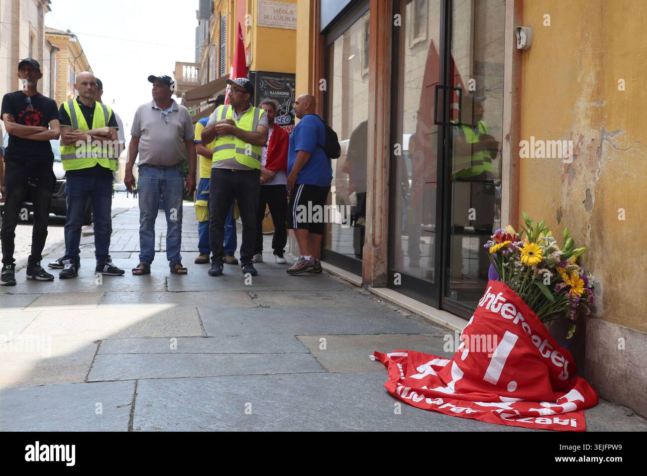 IPA85159916 - Modena 29/05/2026. General strike called by the SI Cobas ...