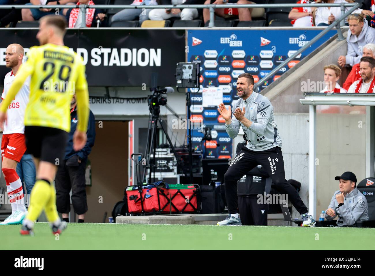 Fredrikstad 20260529. Start's coach Azar Karadas during the elite ...