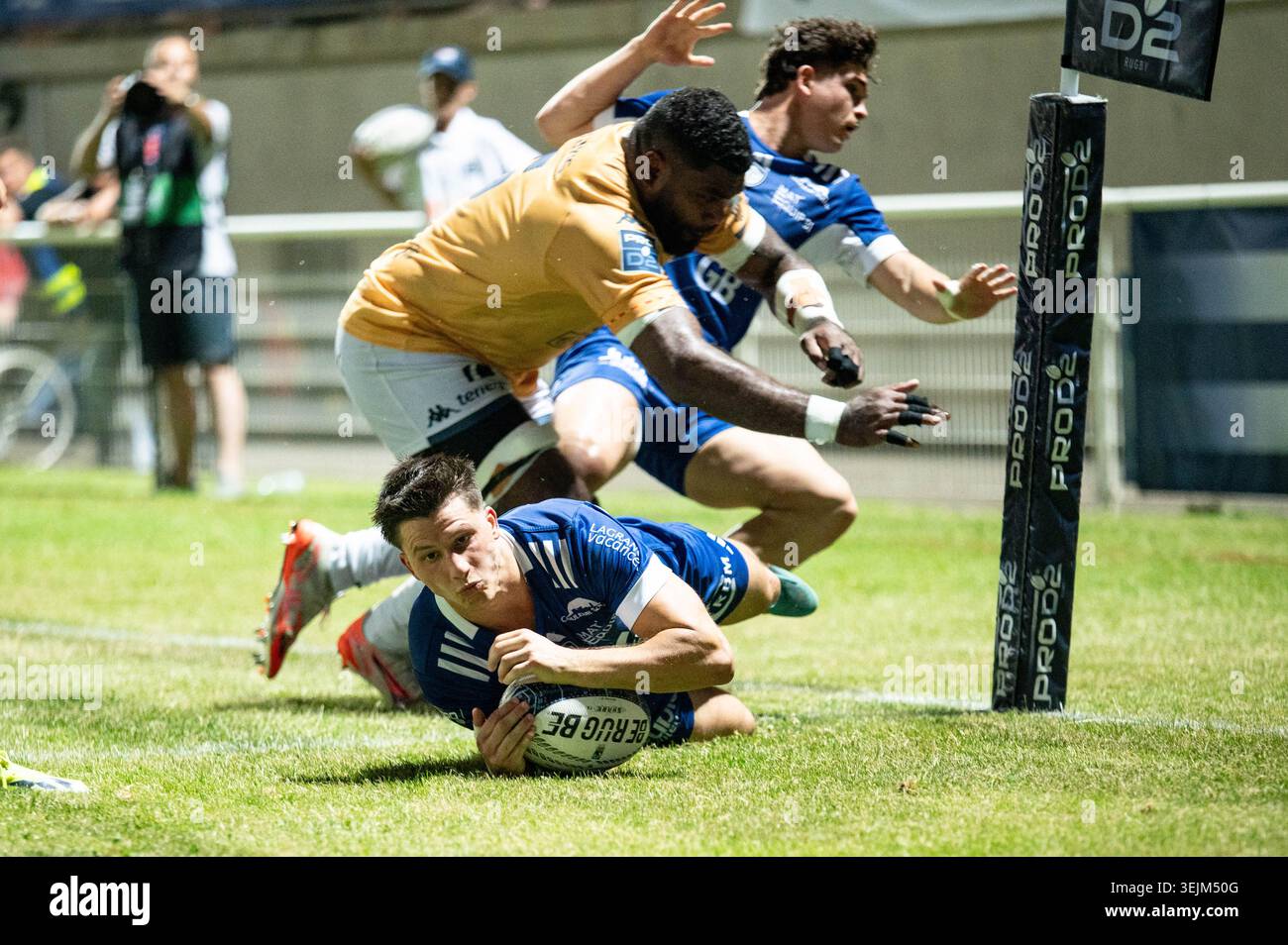 Rodrigo Marta of Colomiers Scores a try during the Pro D2 - Playoffs ...