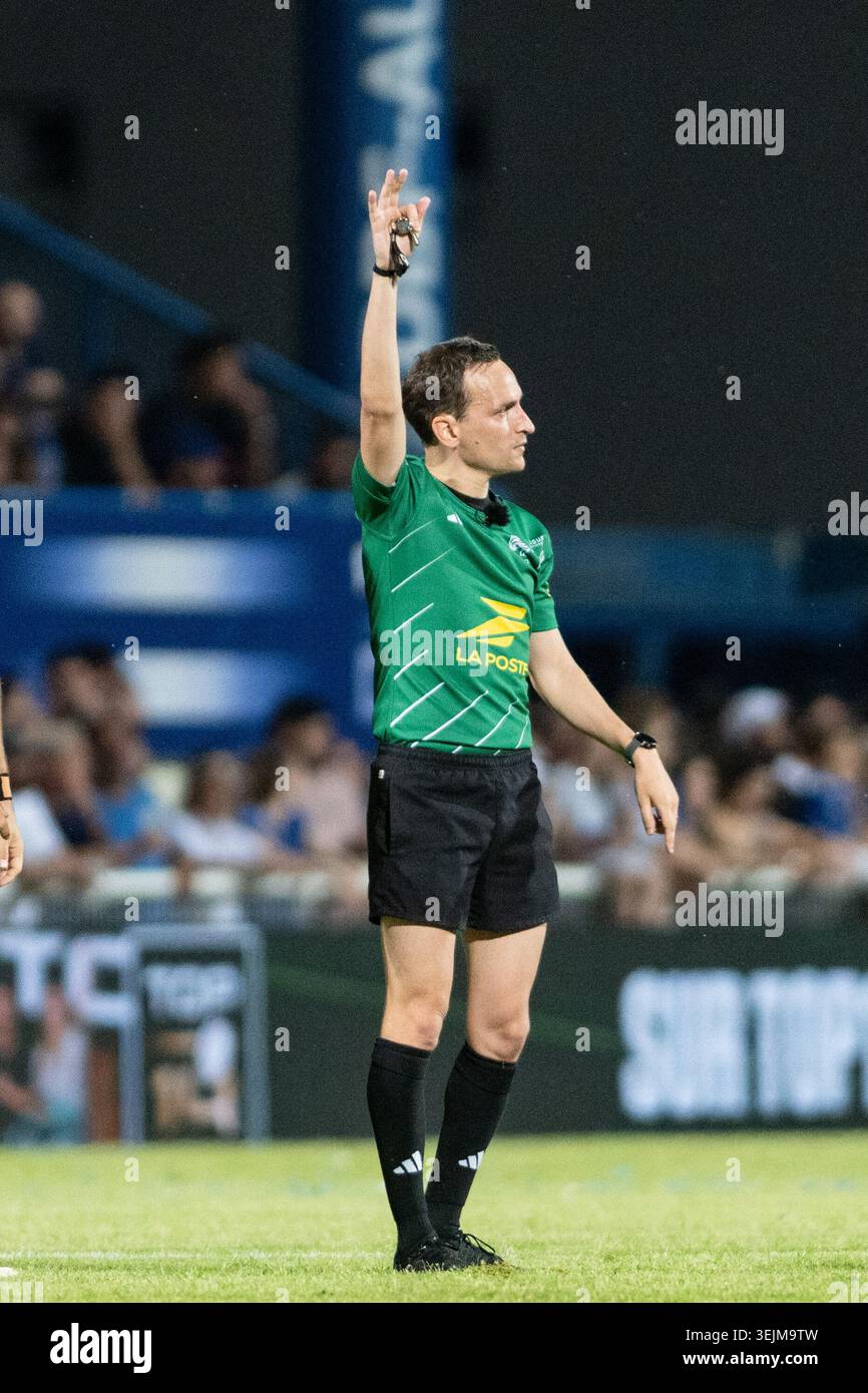 Referee Pierre Bru during the Pro D2 - Playoffs match between Colomiers ...