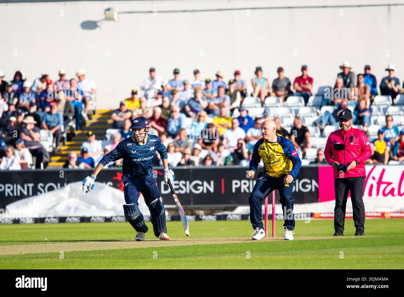 Chester-le-Street, United Kingdom, 29th May 2026. Durham takes on ...