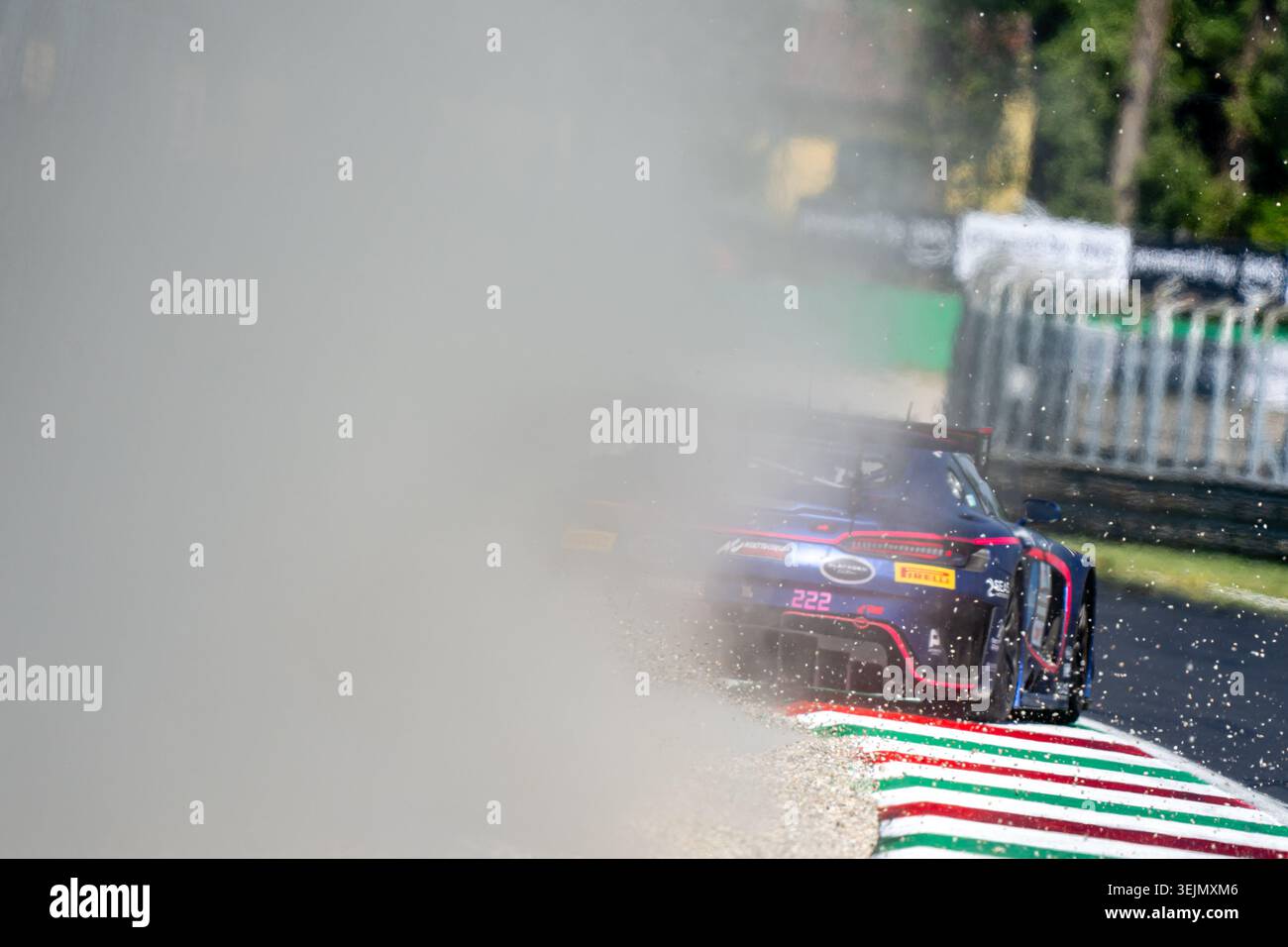 Reece BARR, Charles DAWSON and Kiern JEWISS driving the (#222) Mercedes ...
