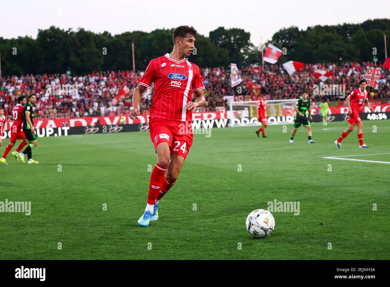Adam Bakoune in action during the Serie B match between AC Monza and ...