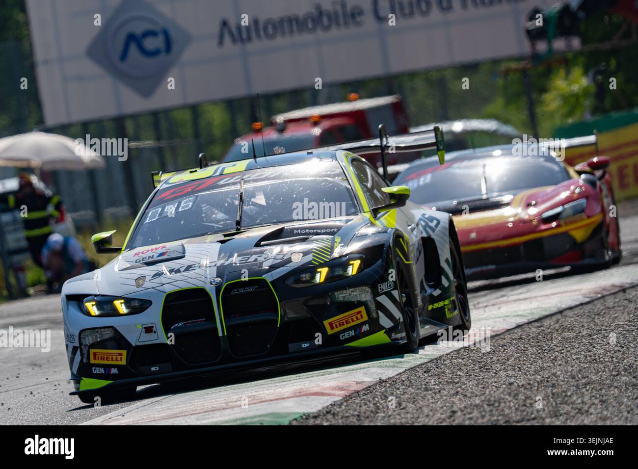 IPA85171304 - Daniel HARPER, Max HESSE and Valentino ROSSI driving the ...