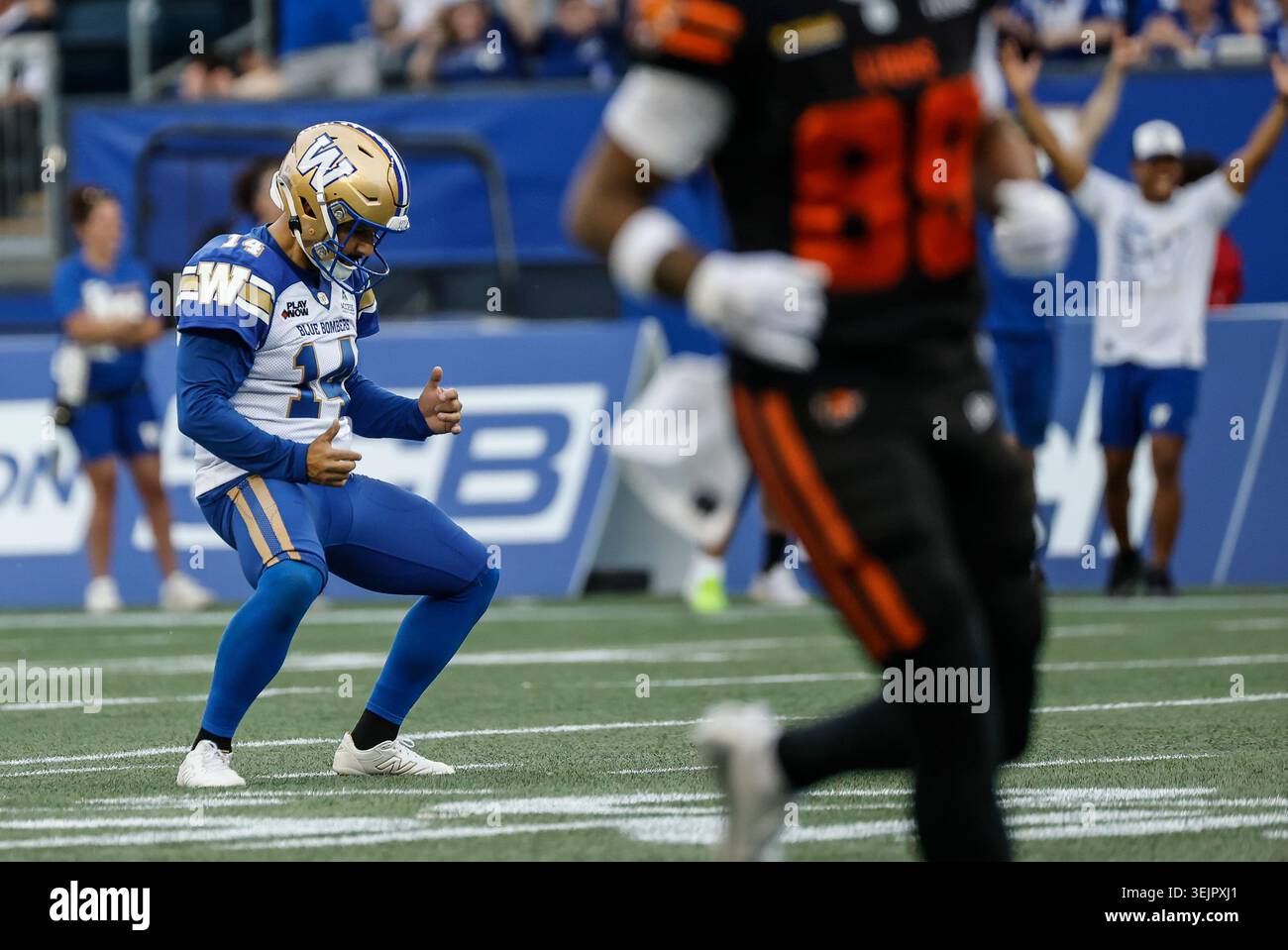 Winnipeg Blue Bombers kicker Sergio Castillo (14) celebrates his 60 ...