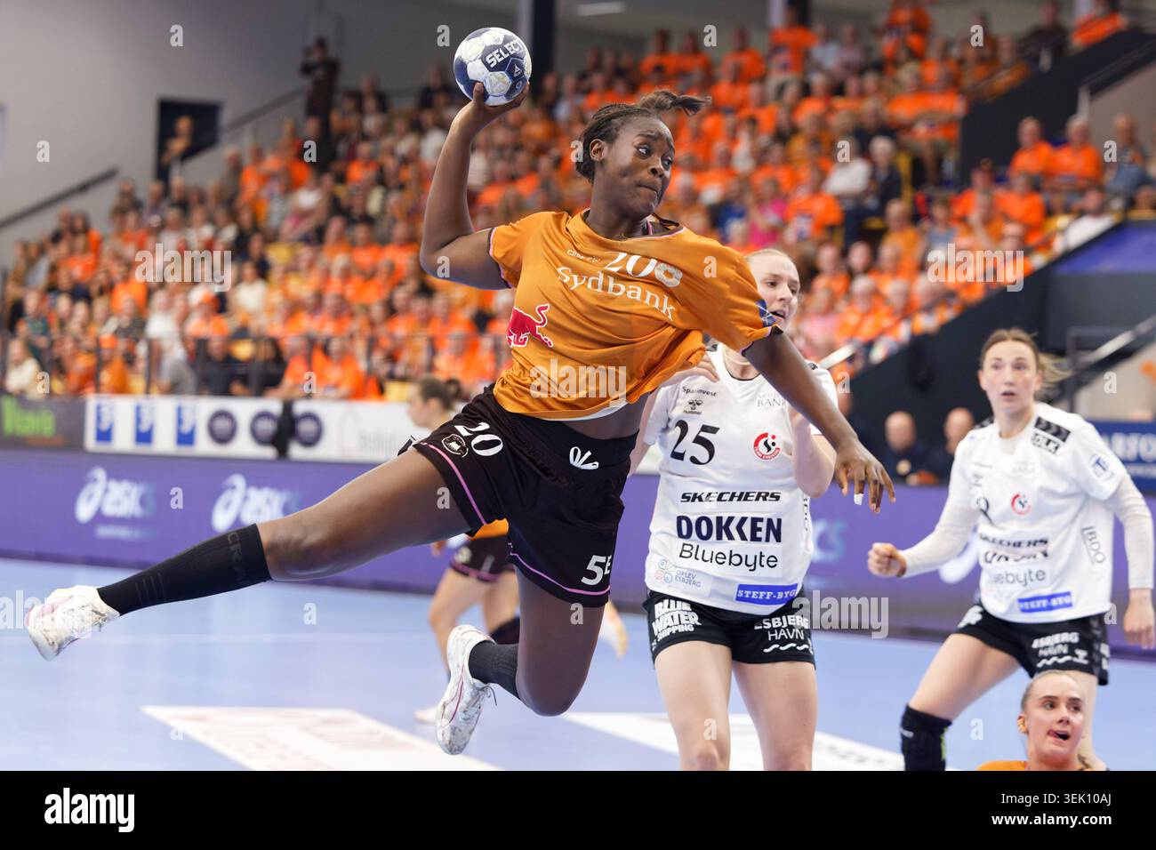 Odense, Denmark. 30th, May 2026. Lysa Defo (20) of Odense Handball seen ...