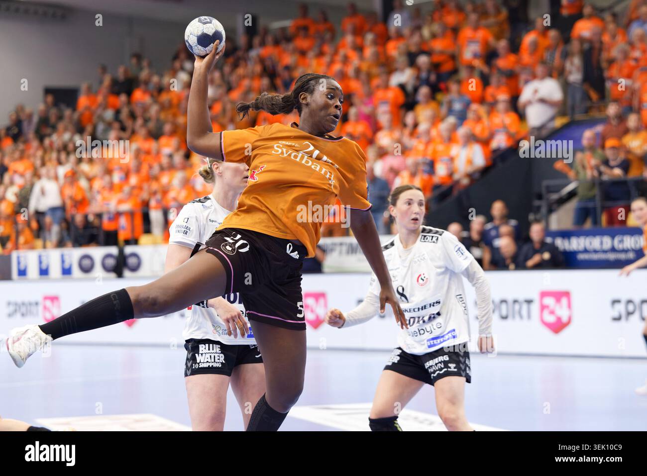 Odense, Denmark. 30th, May 2026. Lysa Defo (20) of Odense Handball seen ...