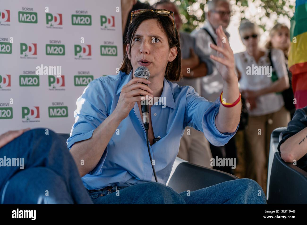 IPA85195309 - Perugia- apple square- democratic party secretary elly ...