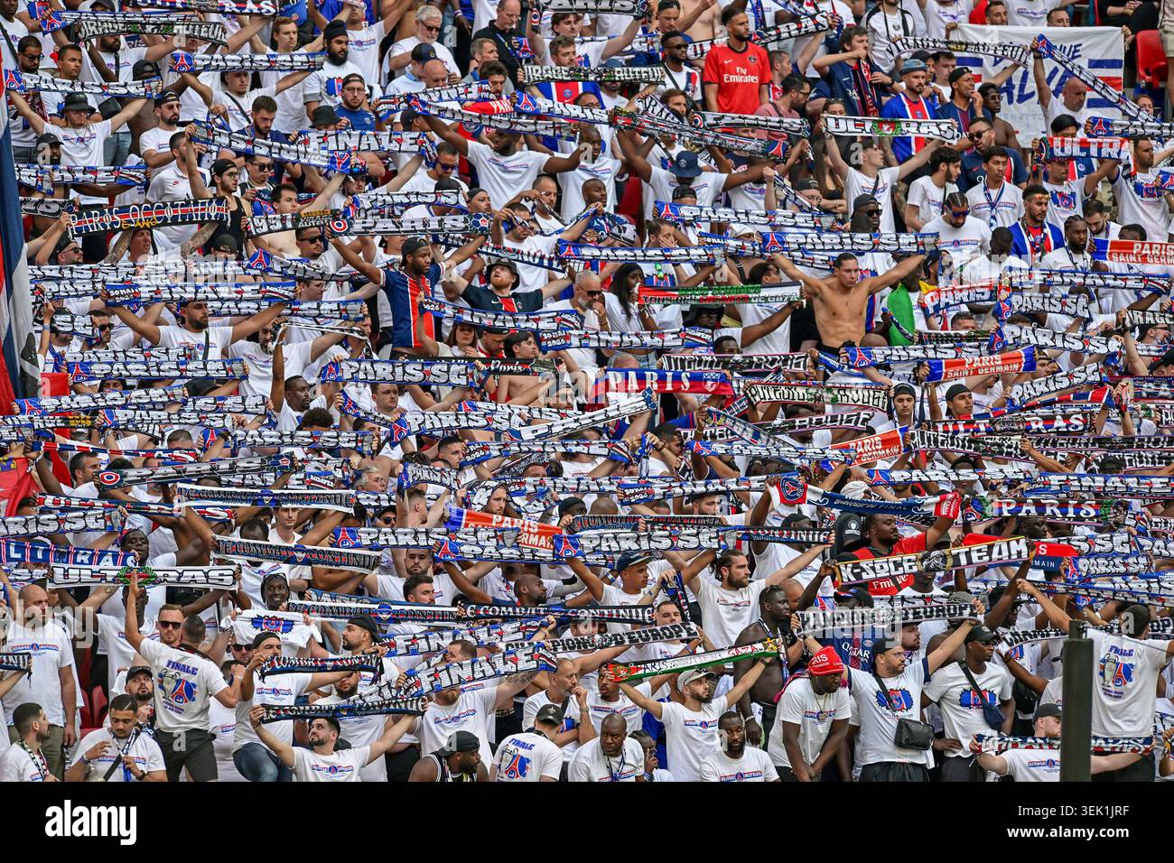 Budapest, Hungary. 30th, May 2026. Football fans of Paris Saint-Germain ...