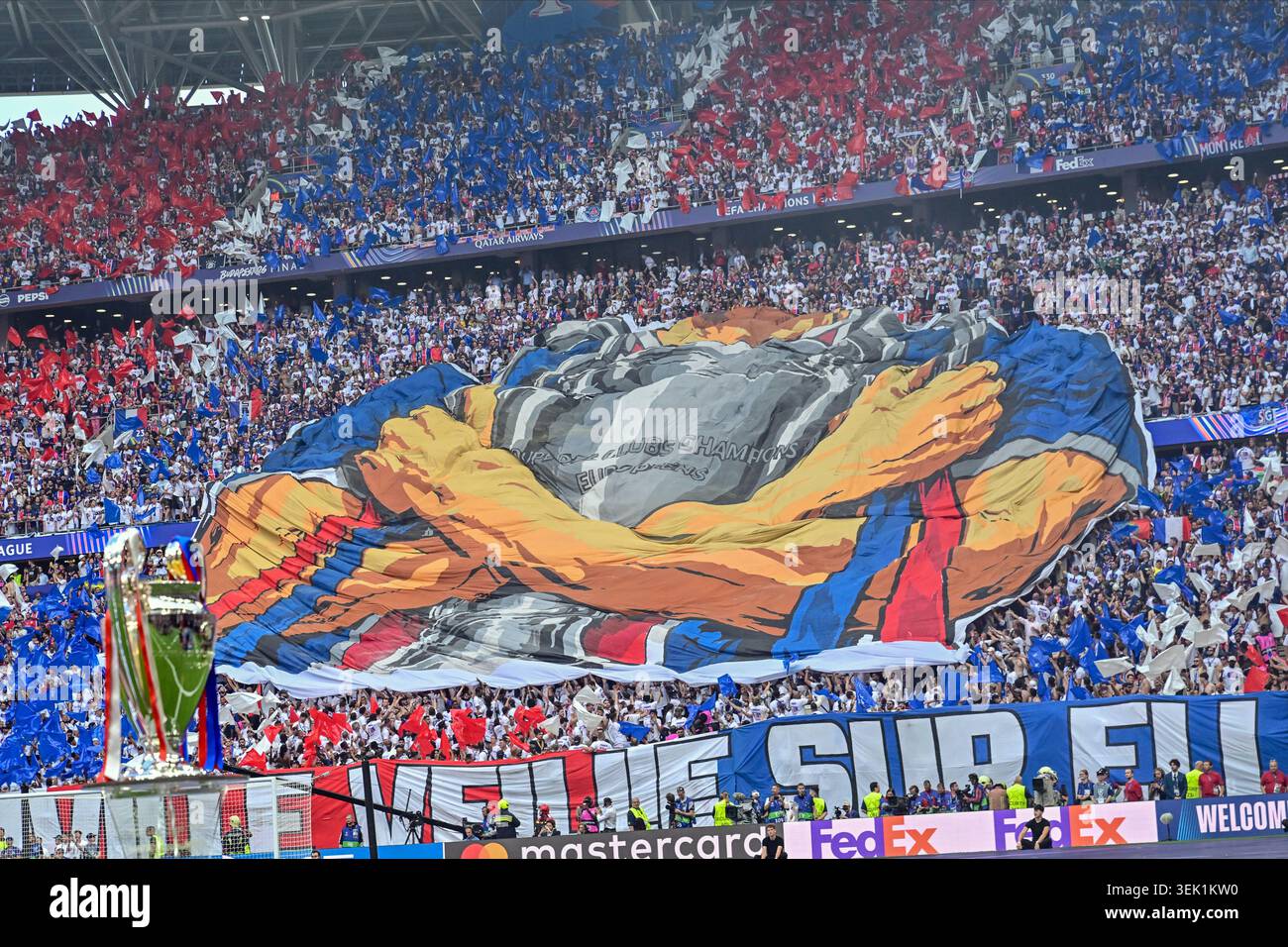 Budapest, Hungary. 30th, May 2026. Football fans of Paris Saint-Germain ...