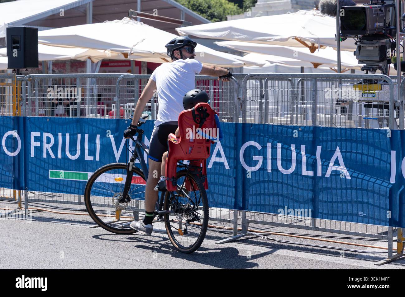 IPA85209734 - Cyclists at the finish line during the Family Ride 2026 ...